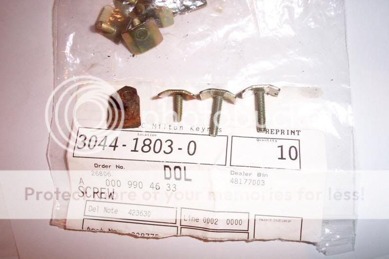 DRIVER'S SIDE FENDER TRIM | Mercedes-Benz Forum