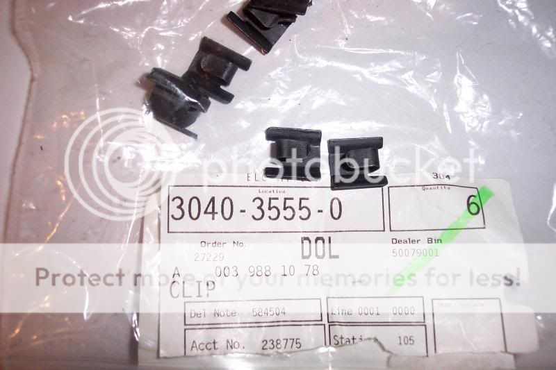 DRIVER'S SIDE FENDER TRIM | Mercedes-Benz Forum